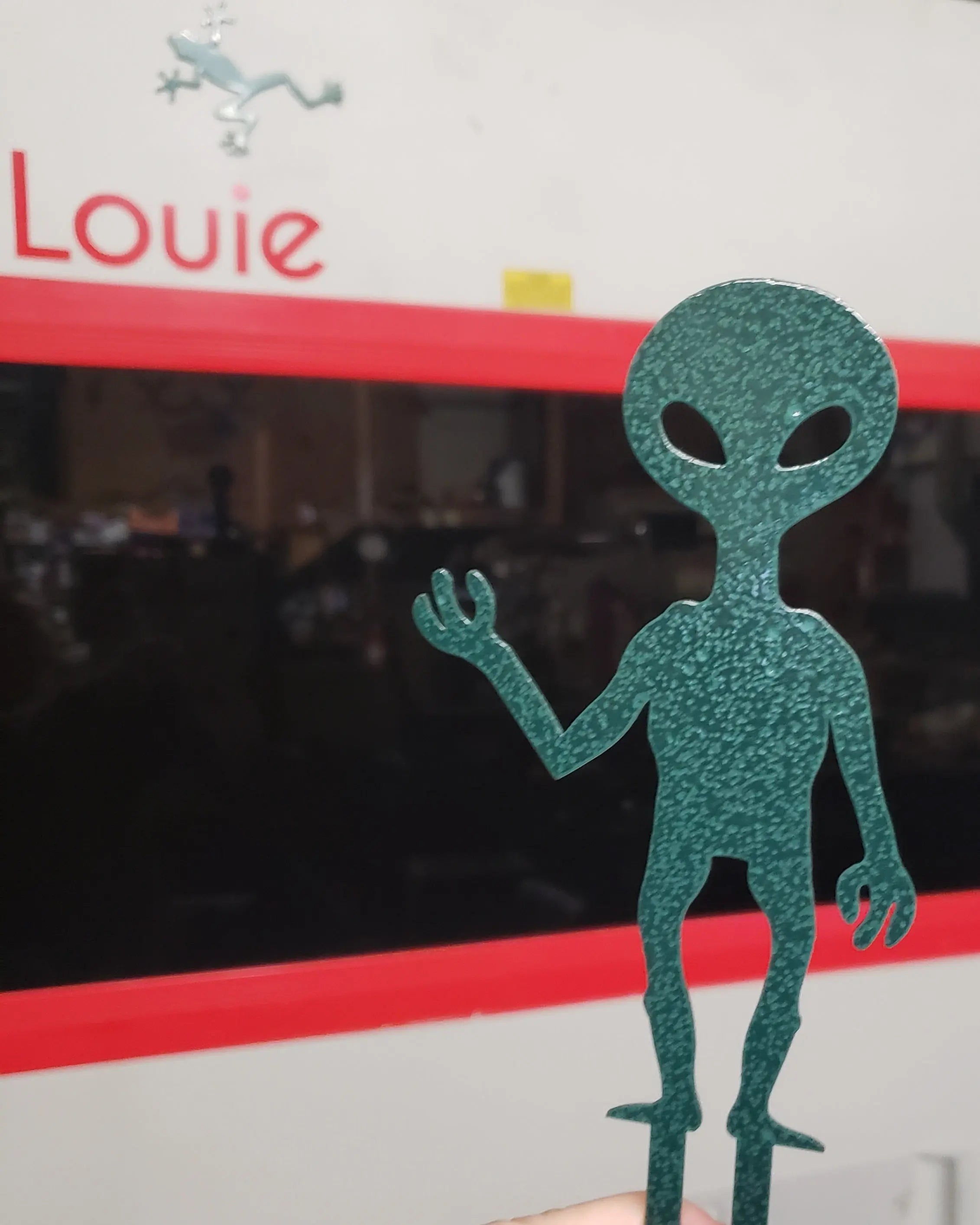 Merle the Alien Yard & Garden Stake - Metal Art | Made in the USA | The ...